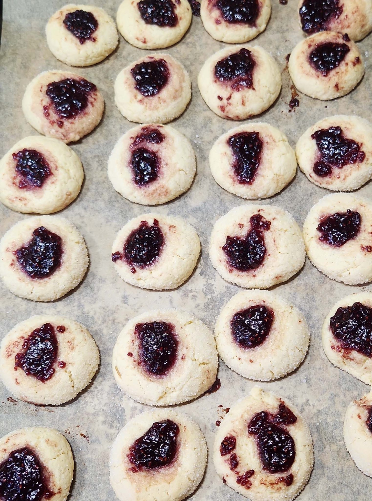 Raspberry Drops - Buth Kuddeh